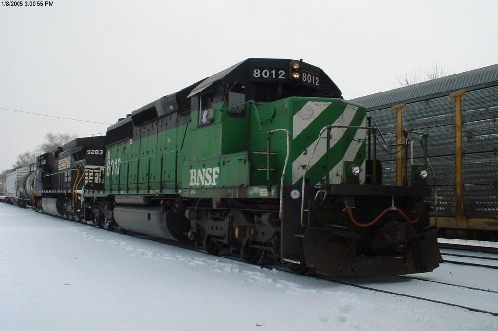 BNSF 8012